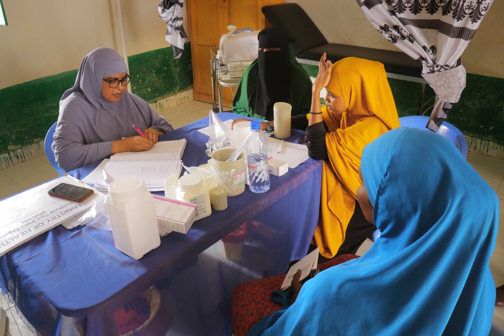 Bringing medical care to people in central Somalia | Médecins Sans ...